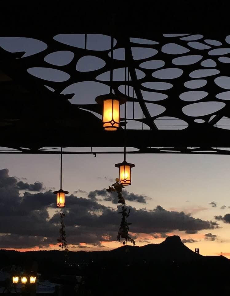 Home - 'Tis Art Center & Gallery